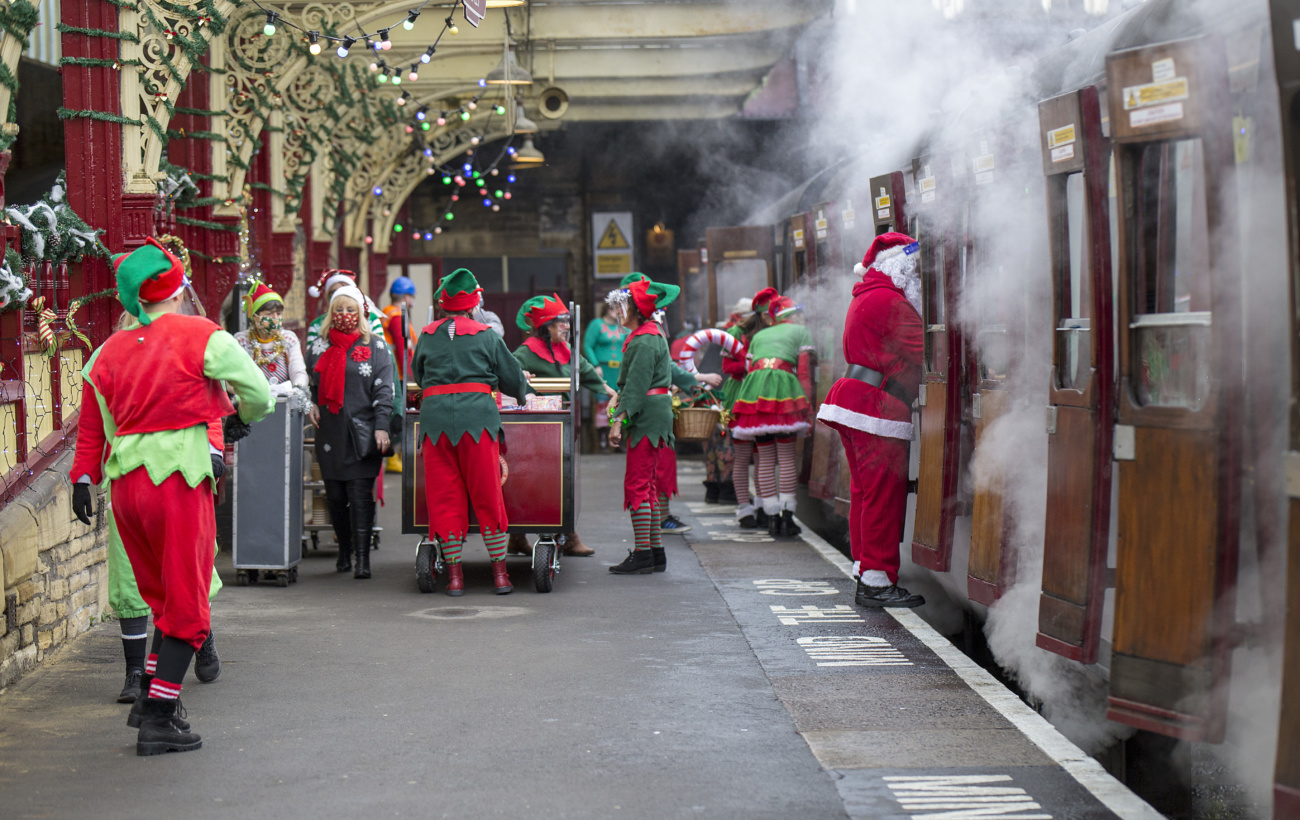 Keighley & Worth Valley Railway - Elf Express | Lorient Singapore